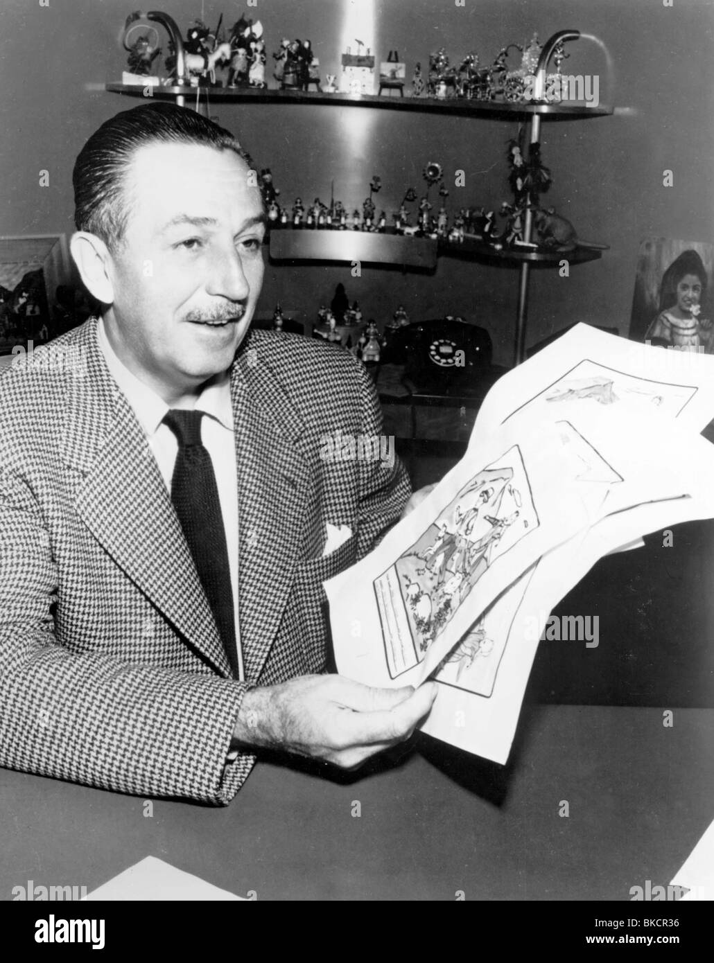 Walt disney dir portrait walt hi-res stock photography and images - Alamy