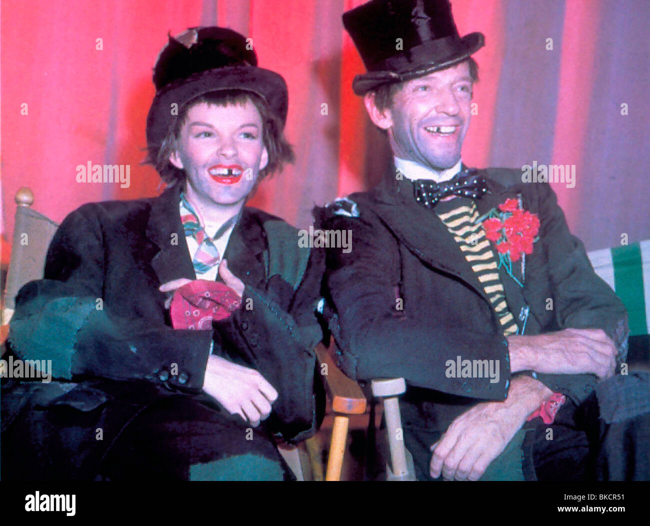 EASTER PARADE (1948) JUDY GARLAND, FRED ASTAIRE EPRD 019 Stock Photo ...