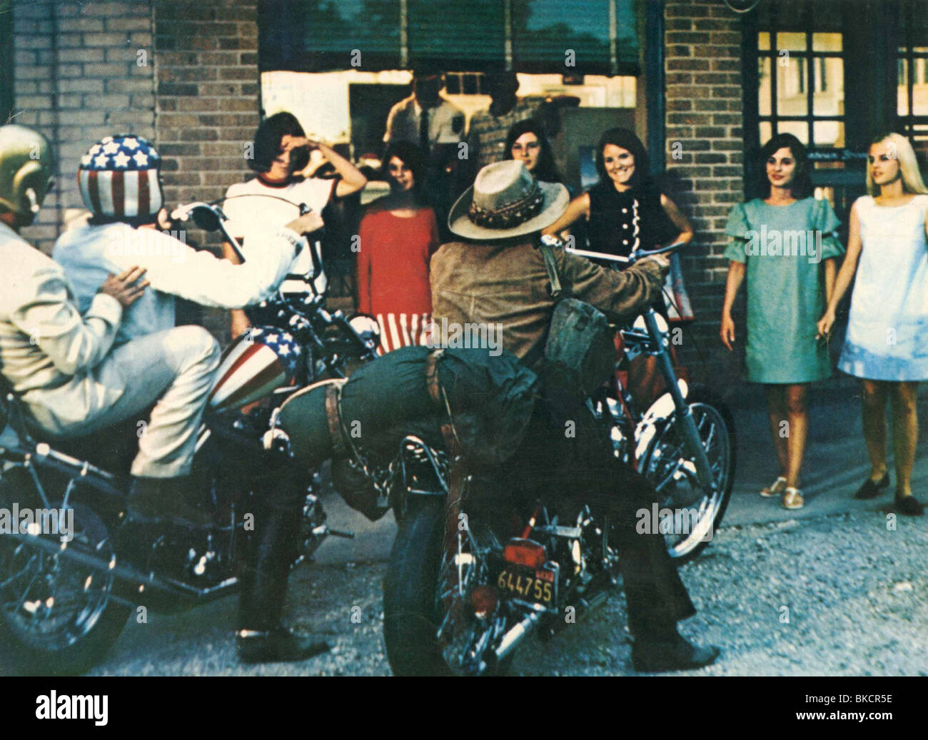EASY RIDER (1969) JACK NICHOLSON, PETER FONDA, DENNIS HOPPER ESY 006FOH Stock Photo - Alamy