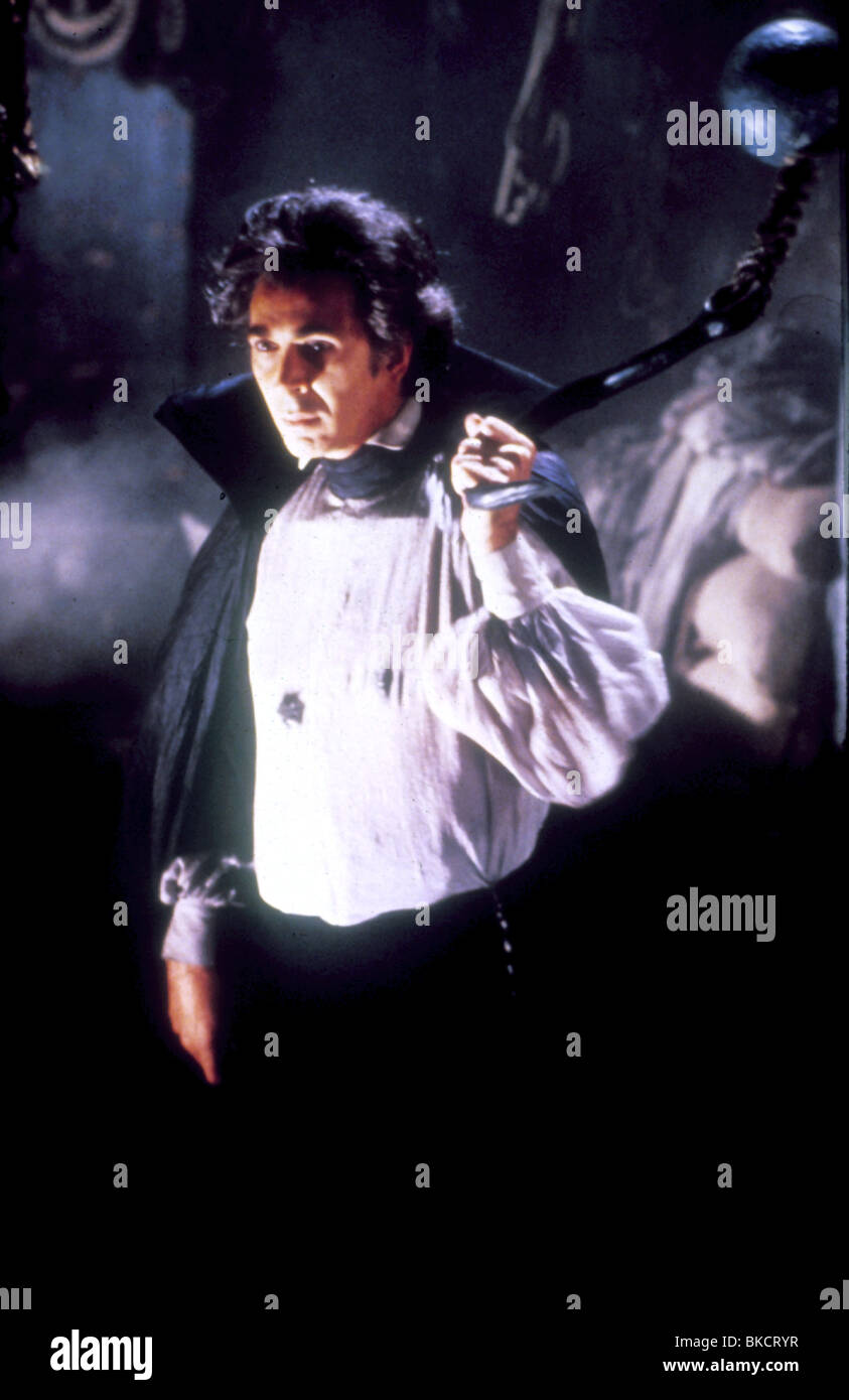 DRACULA -1979 FRANK LANGELLA Stock Photo - Alamy