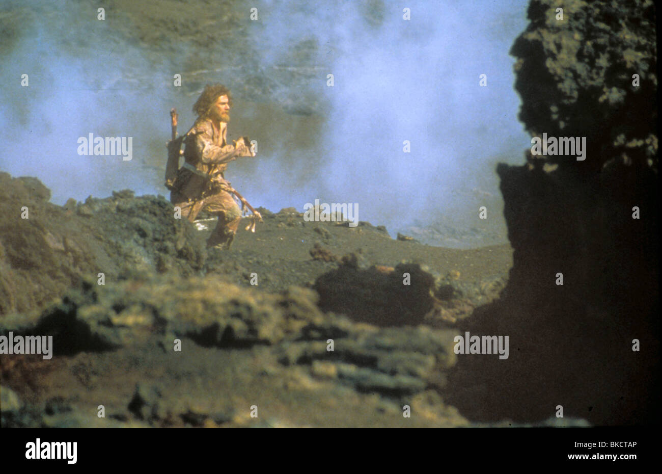 ENEMY MINE -1985 DENNIS QUAID Stock Photo - Alamy