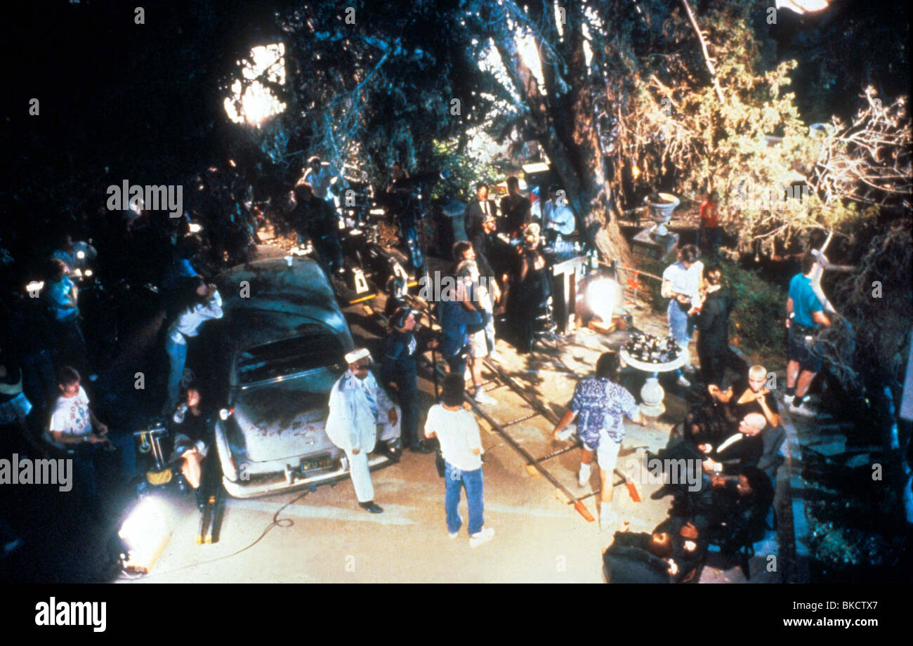 FILMING PRODUCTION (ALT) LOCATION (ALT) BEHIND THE SCENES (ALT) ON SET ...