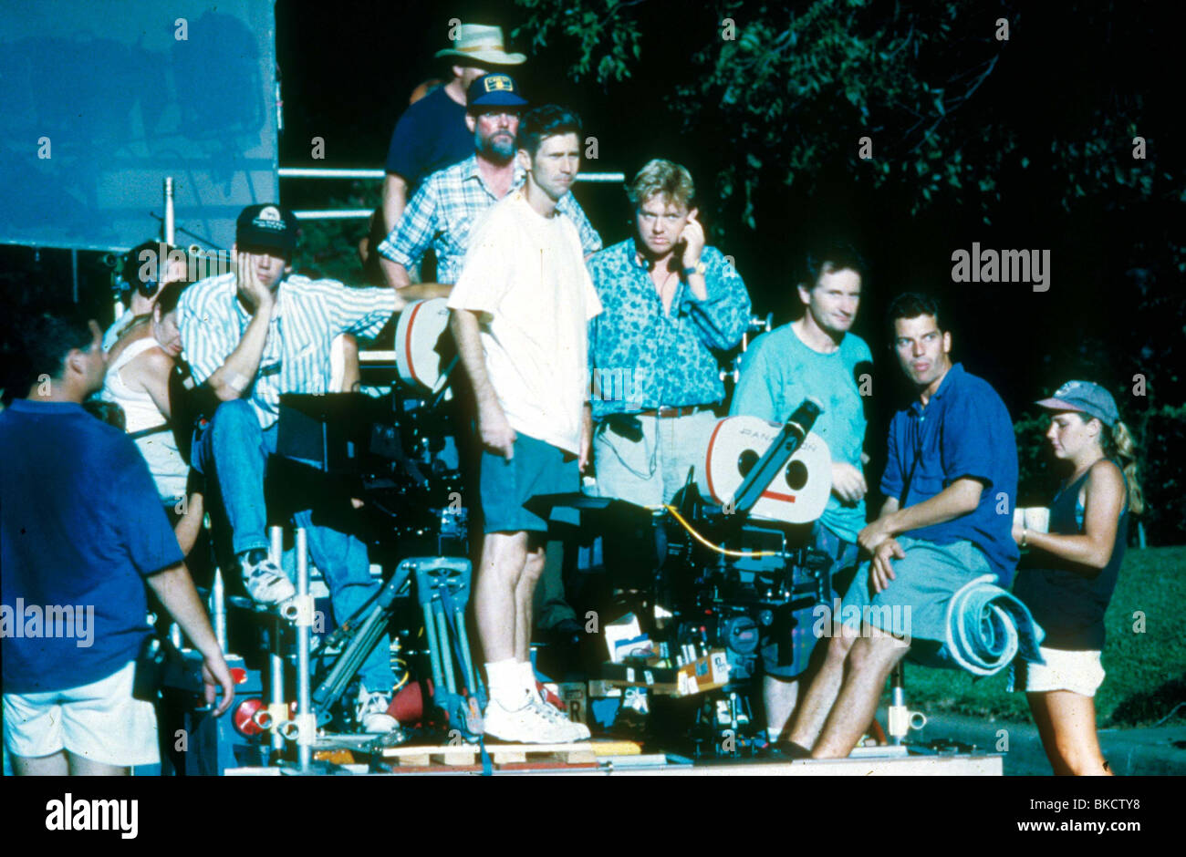 FILMING PRODUCTION (ALT) LOCATION (ALT) BEHIND THE SCENES (ALT) ON SET ...