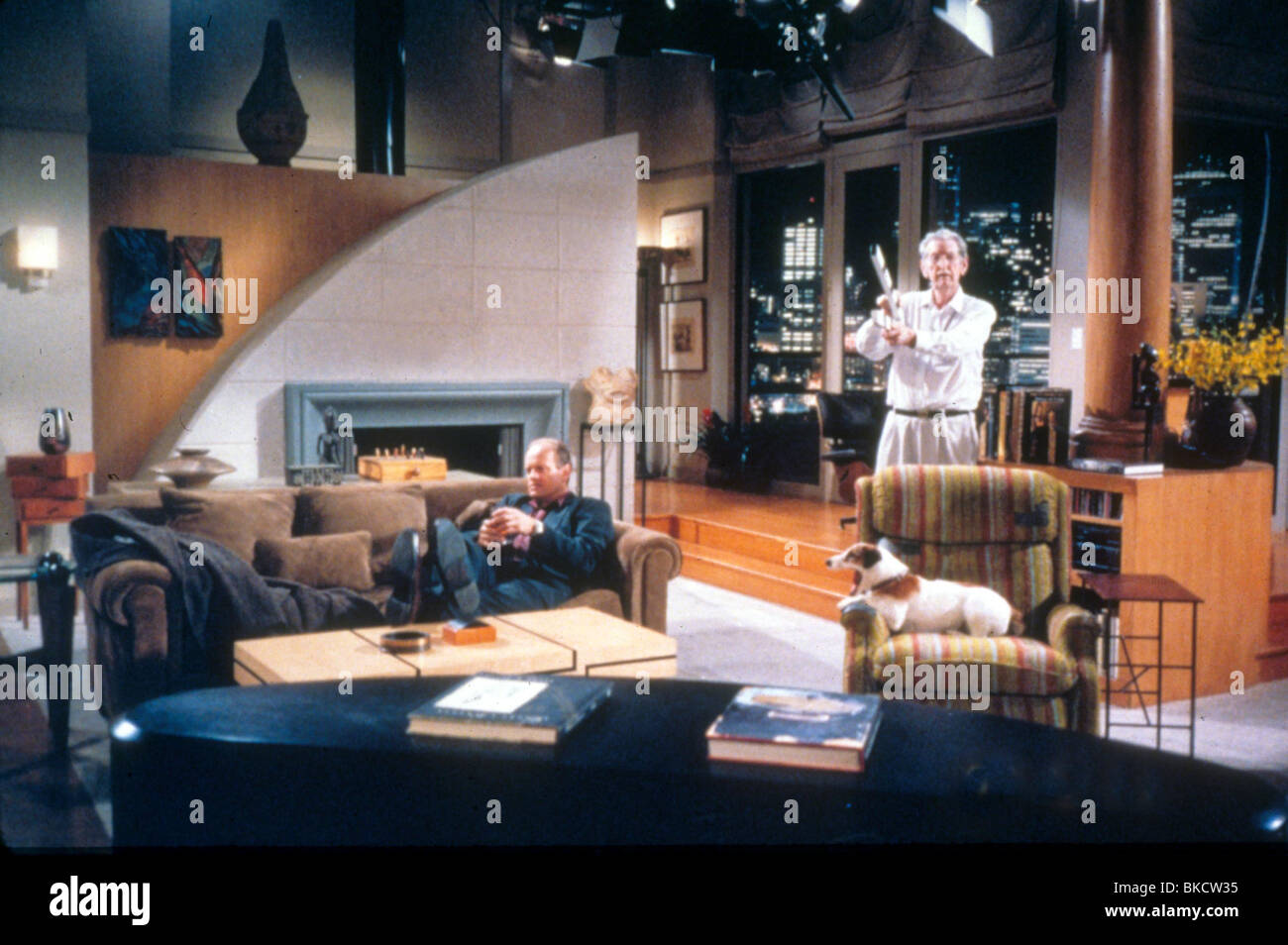 FILMING PRODUCTION (ALT) BEHIND THE SCENES (ALT) LOCATION (ALT) ON SET ...