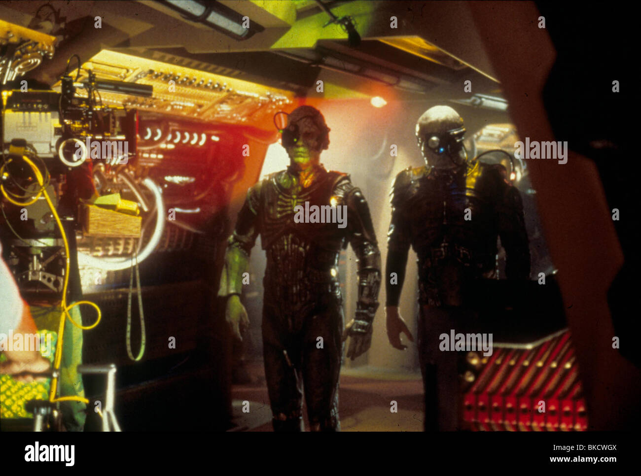 FILMING PRODUCTION (ALT) LOCATION (ALT) BEHIND THE SCENES (ALT) ON SET ...