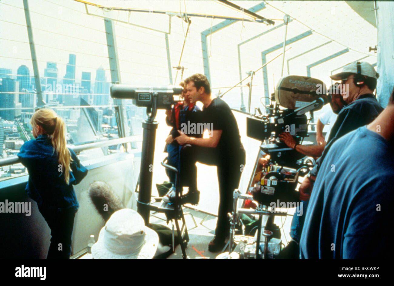 FILMING PRODUCTION (ALT) LOCATION (ALT) BEHIND THE SCENES (ALT) ON SET ...