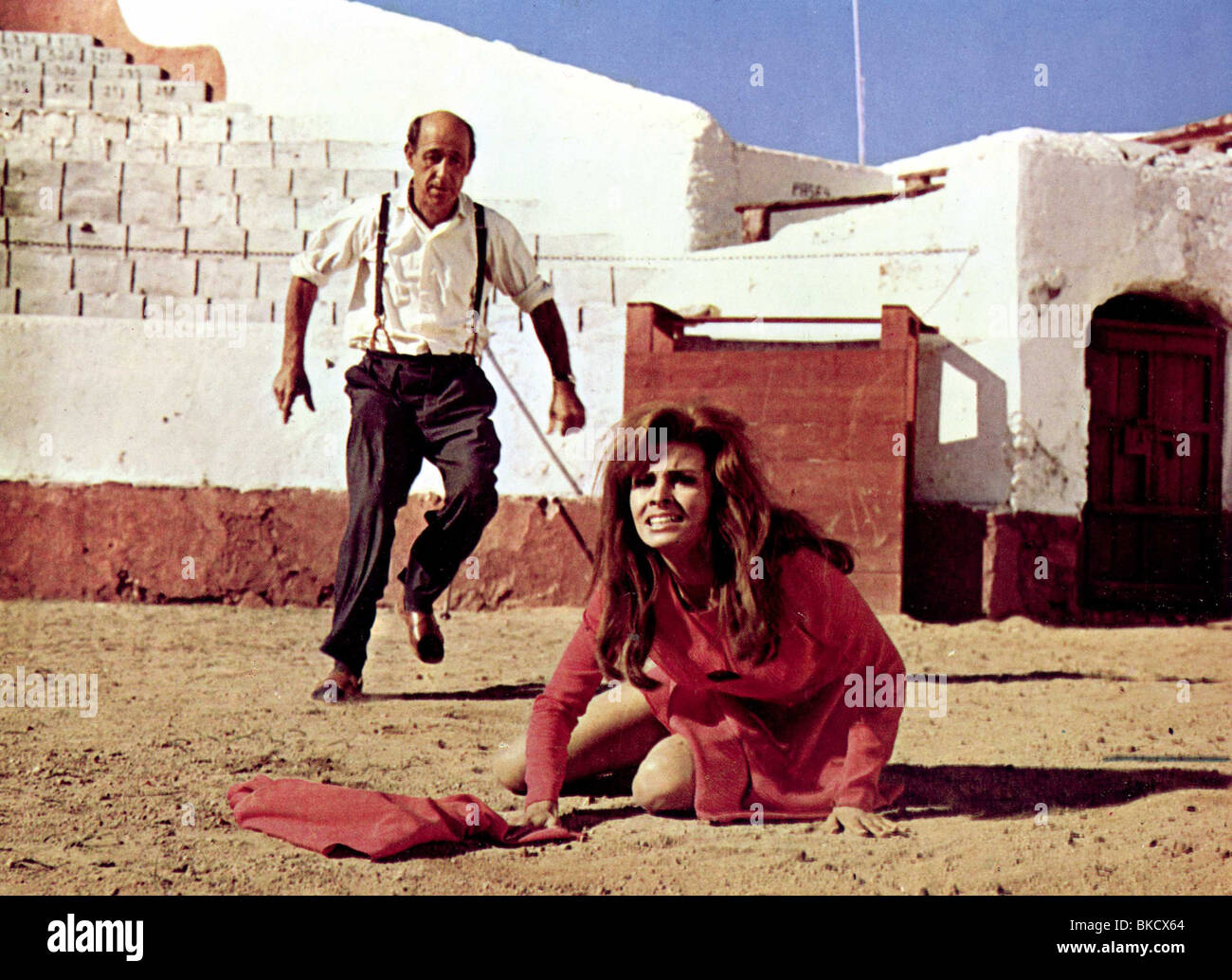 FATHOM -1967 RAQUEL WELCH Stock Photo - Alamy