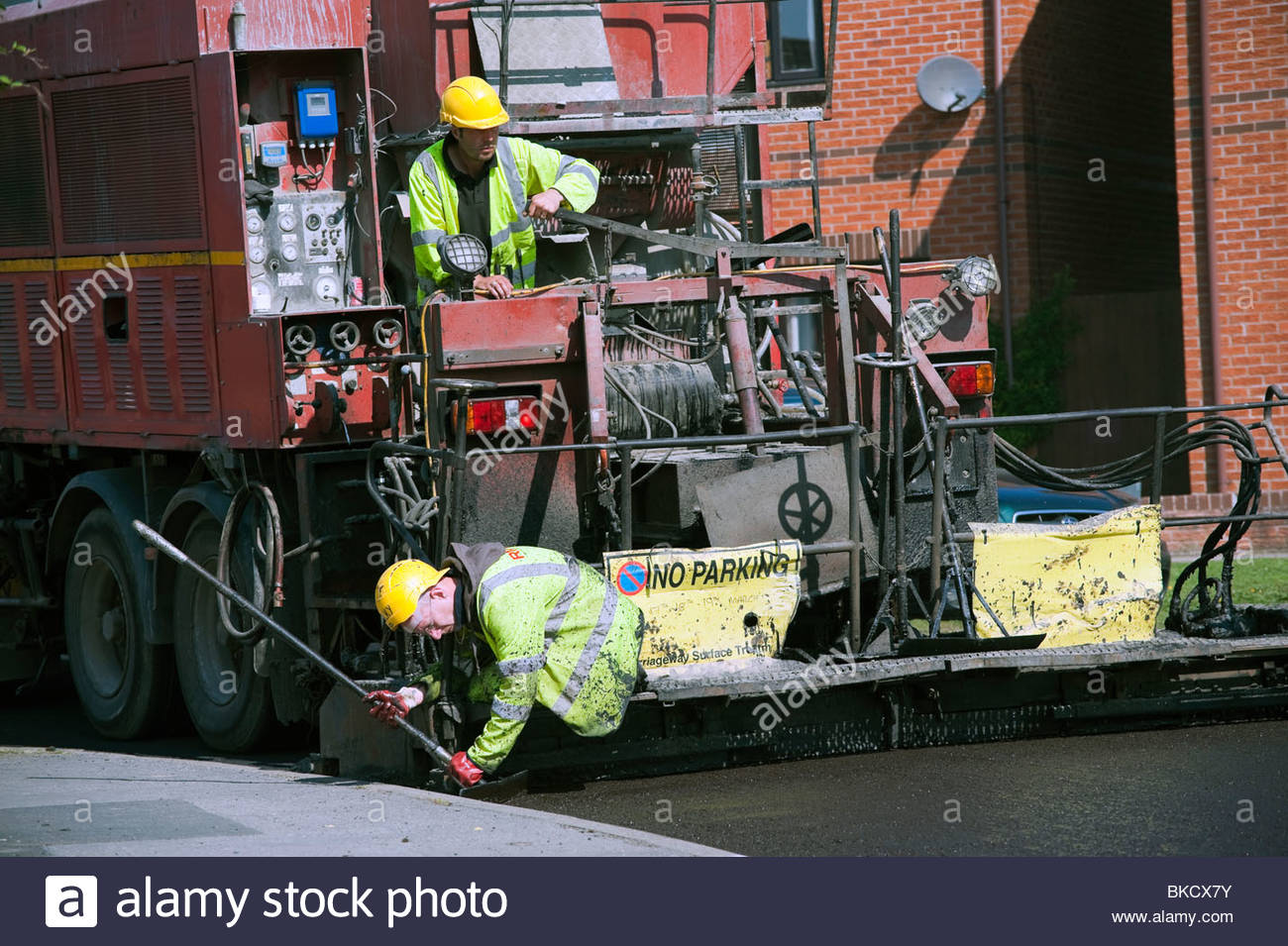 Tarmac Laying Stock Photos & Tarmac Laying Stock Images - Alamy