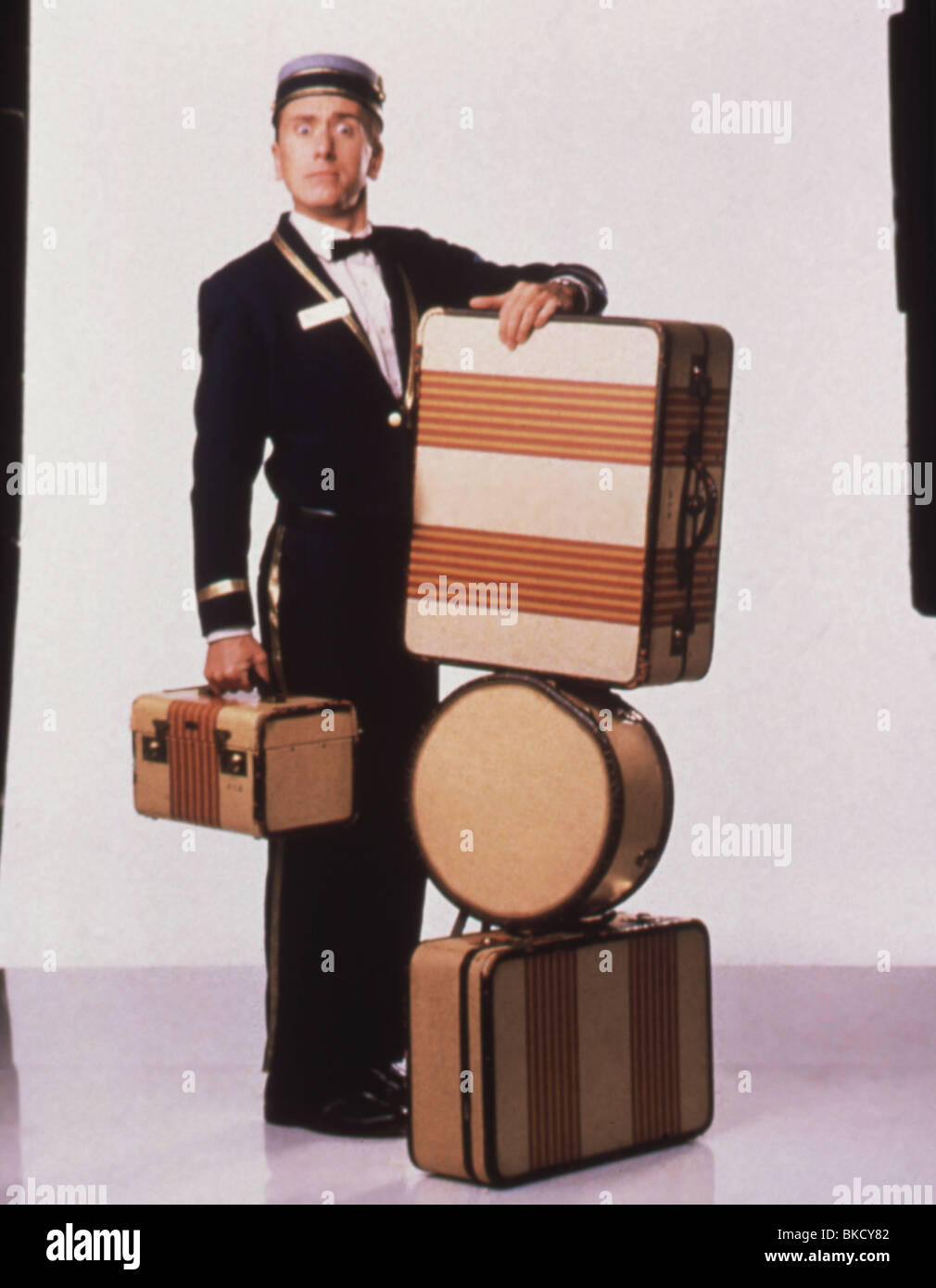 Four rooms 1995 tim roth hi-res stock photography and images - Alamy