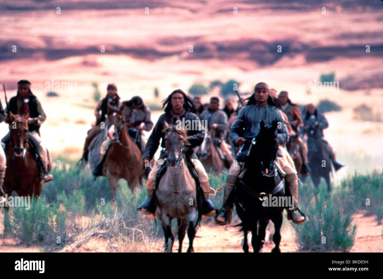 Geronimo 1993 wes studi hi-res stock photography and images - Alamy