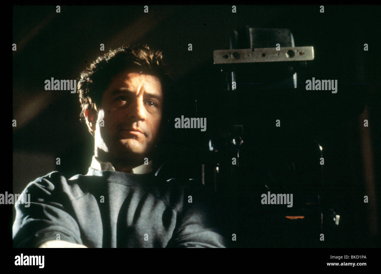 GUILTY BY SUSPICION (1990) ROBERT DE NIRO GBS 009 Stock Photo - Alamy