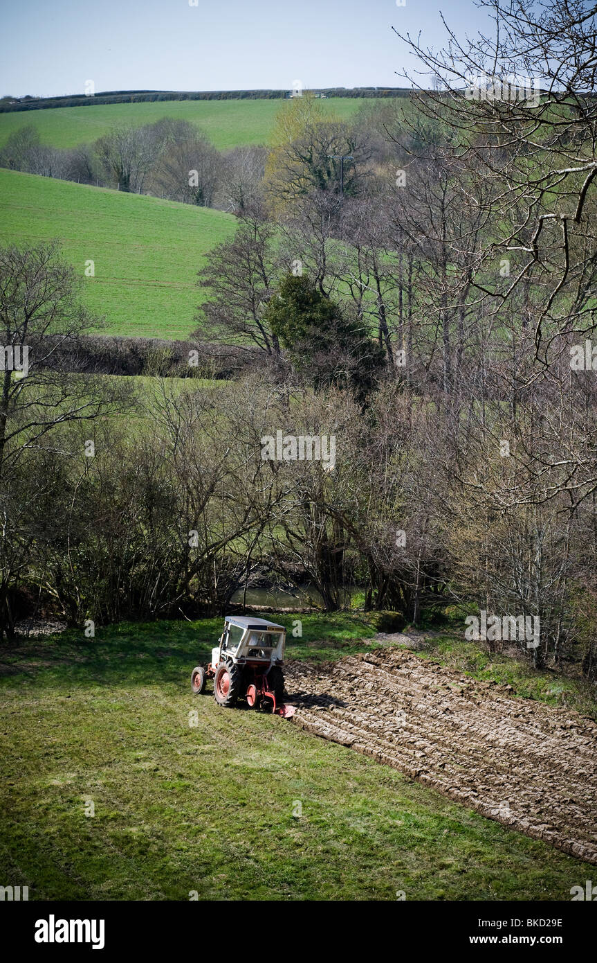 Tractor ploughing devon field hi-res stock photography and images - Alamy