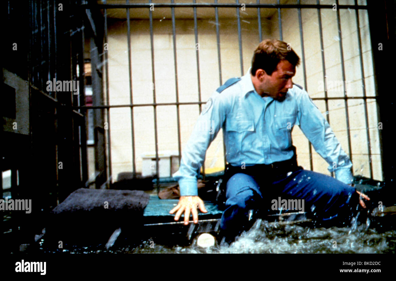 Hard rain film hi-res stock photography and images - Alamy