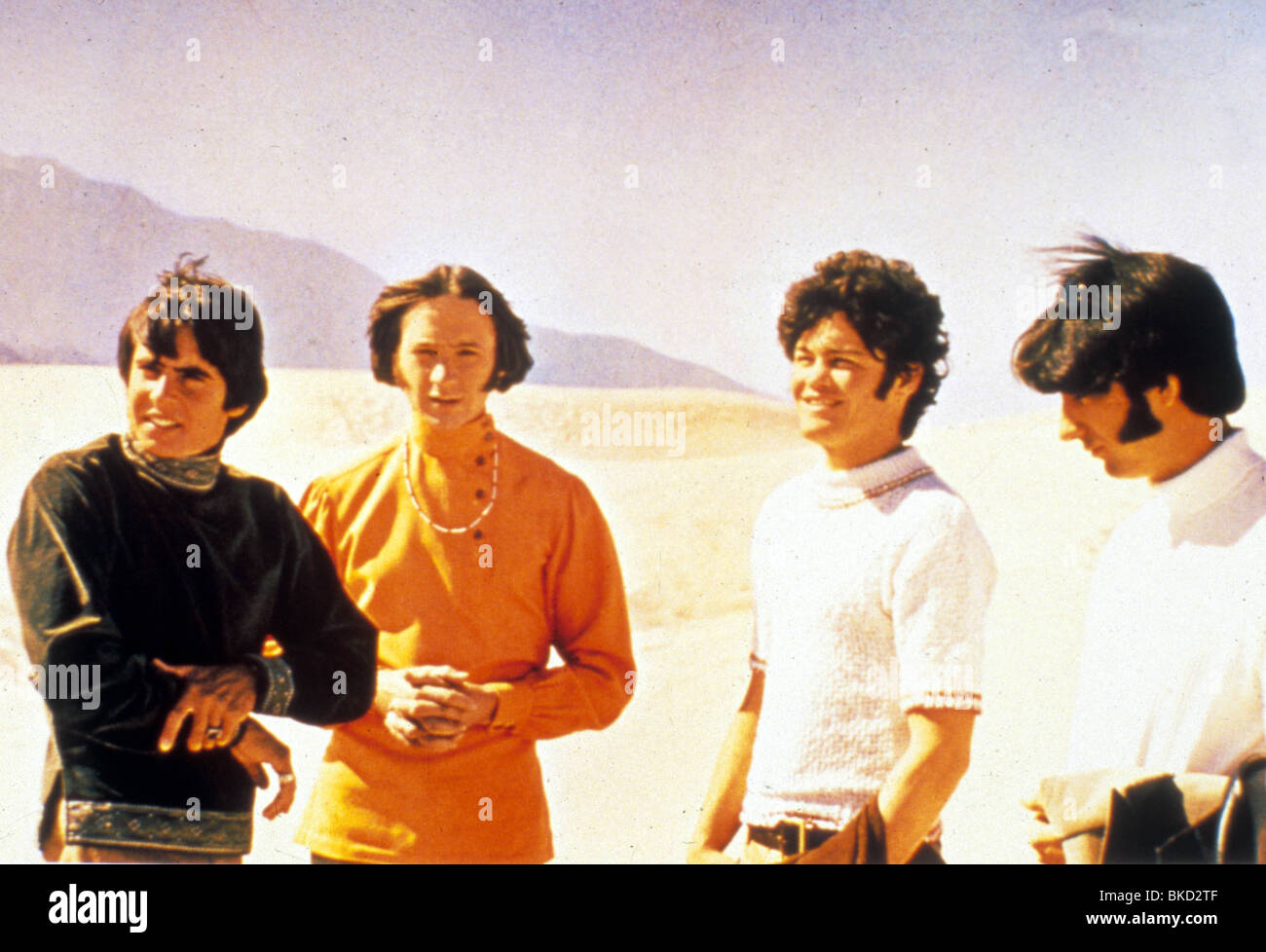 HEAD (1968) THE MONKEES DAVY JONES, PETER TORK, MICKY DOLENZ, MICHAEL ...