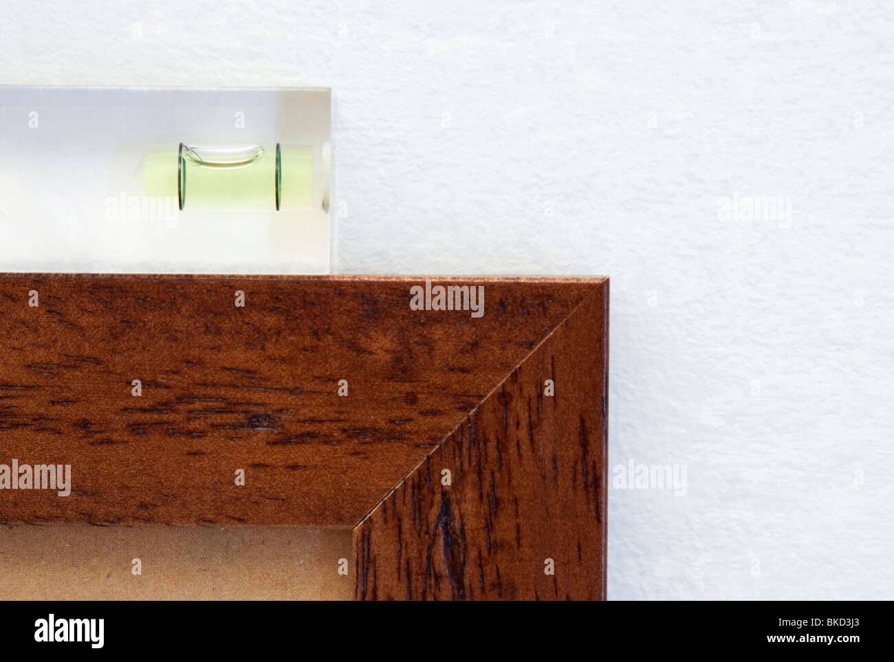 spirit bubble level on frame Stock Photo - Alamy