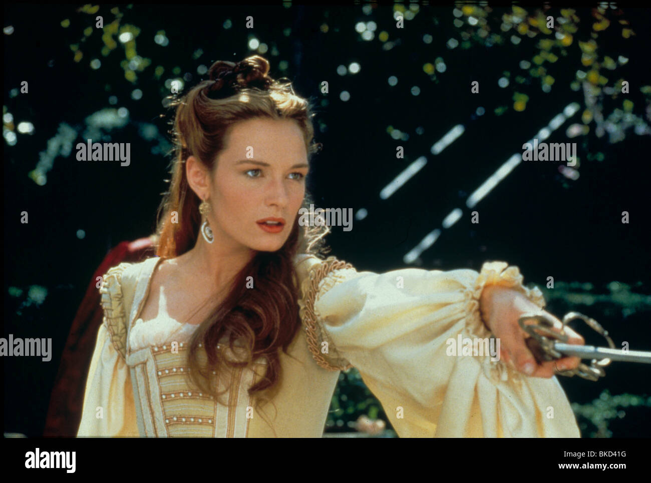 THE HONEST COURTESAN (1999) DANGEROUS BEAUTY (ALT) CATHERINE MCCORMACK ...