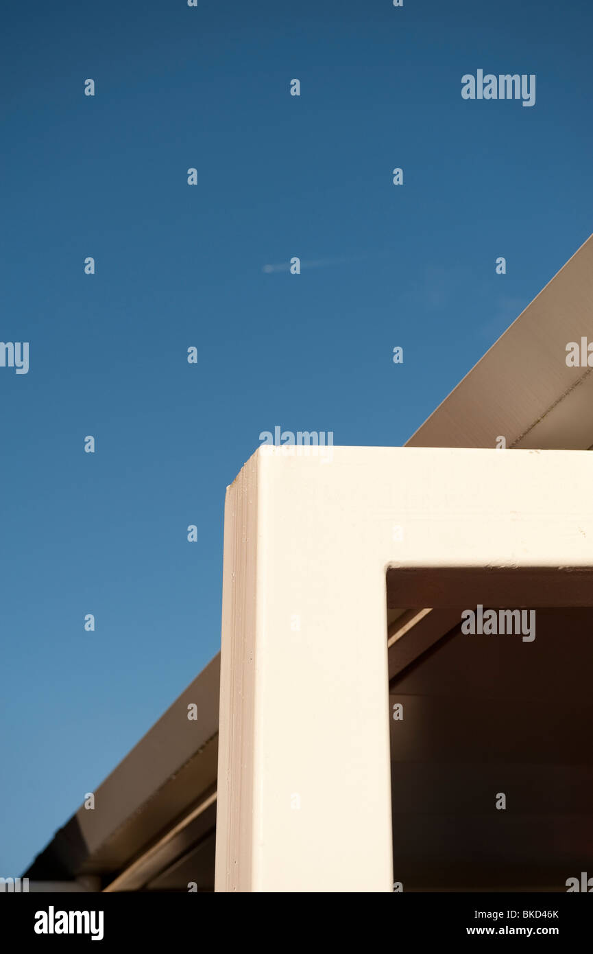 Building angles hi-res stock photography and images - Alamy