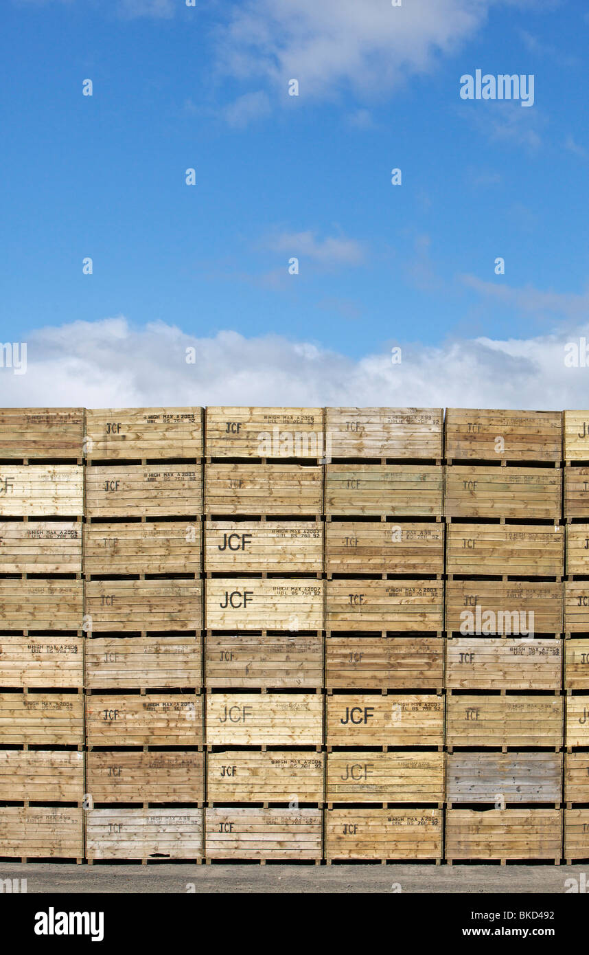 Stacks of empty wooden potato boxes Stock Photo - Alamy