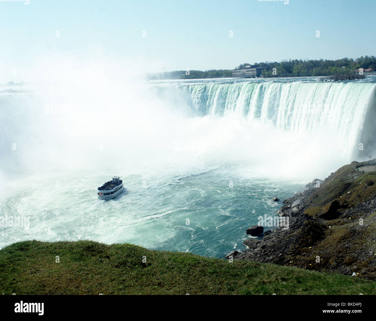 Water passing through rocks hi-res stock photography and images - Alamy