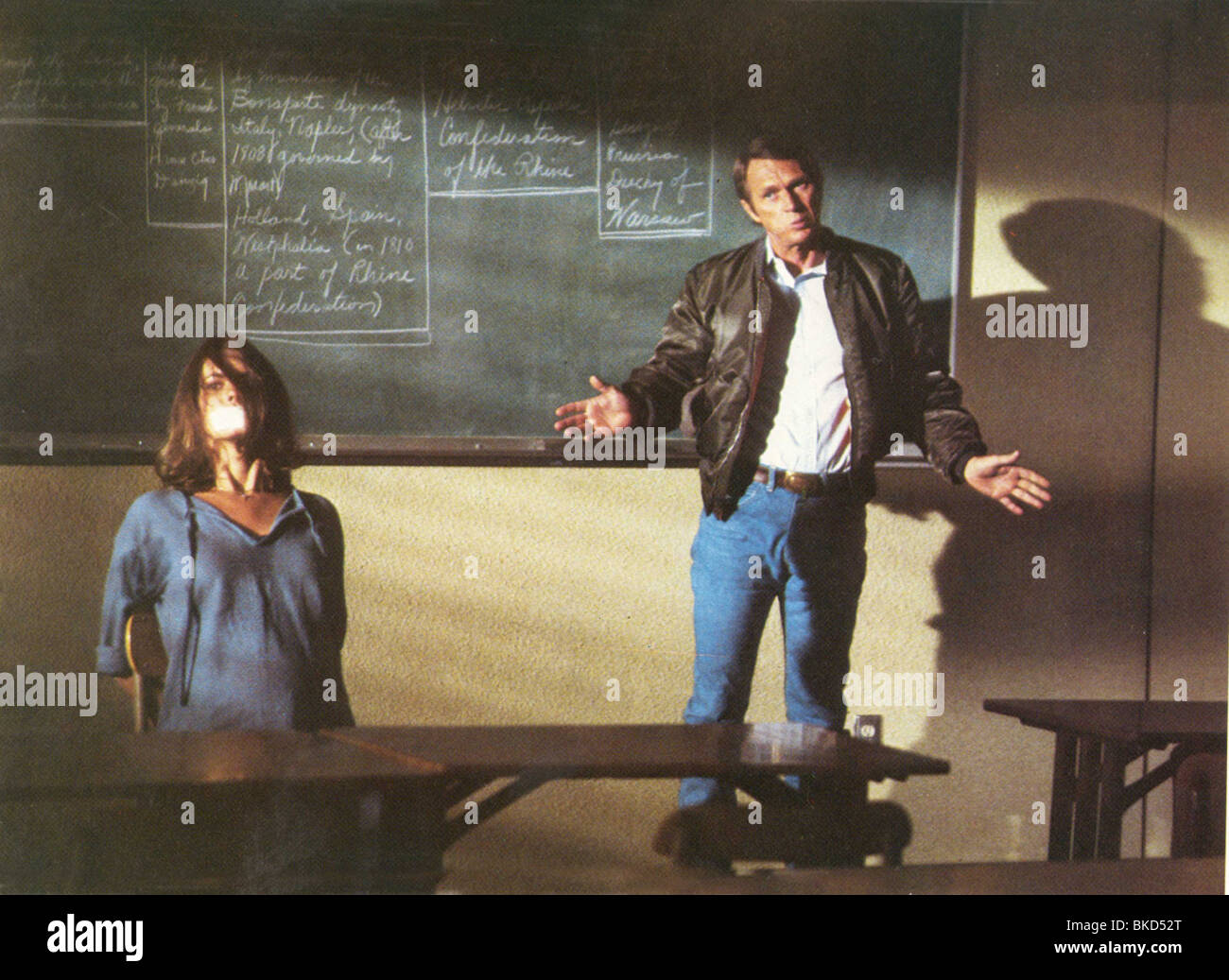 THE HUNTER (1980) KATHRYN HARROLD, STEVE MCQUEEN HUNT 005FOH Stock ...
