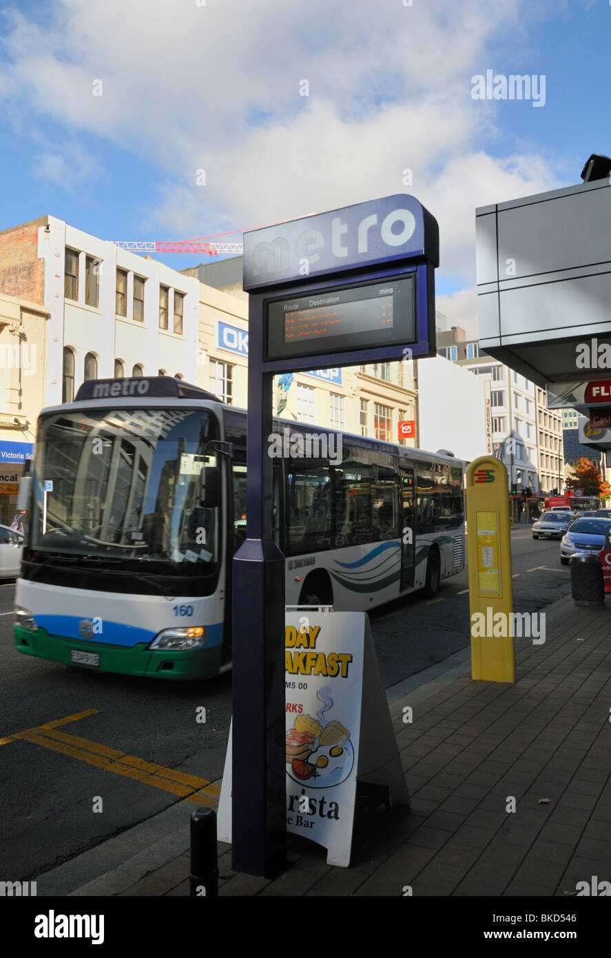 New zealand bus stop hi-res stock photography and images - Alamy