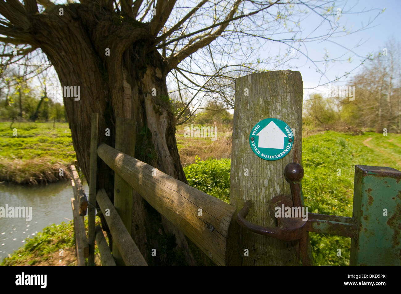 arrow sign showing the route of a DEFRA conservation walk Stock Photo ...