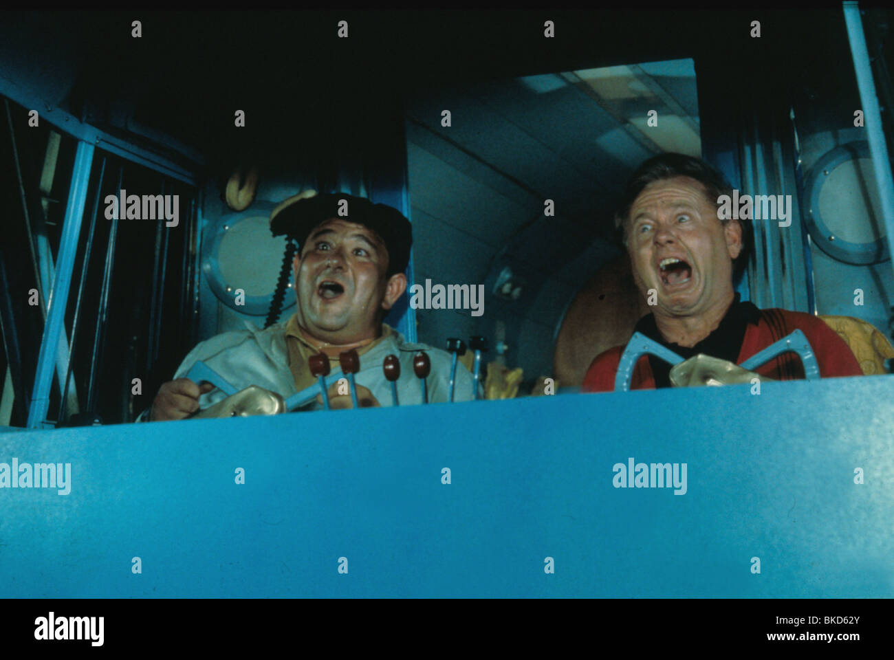 IT'S A MAD MAD MAD MAD WORLD (1963) BUDDY HACKETT, MICKEY ROONEY IMMW ...