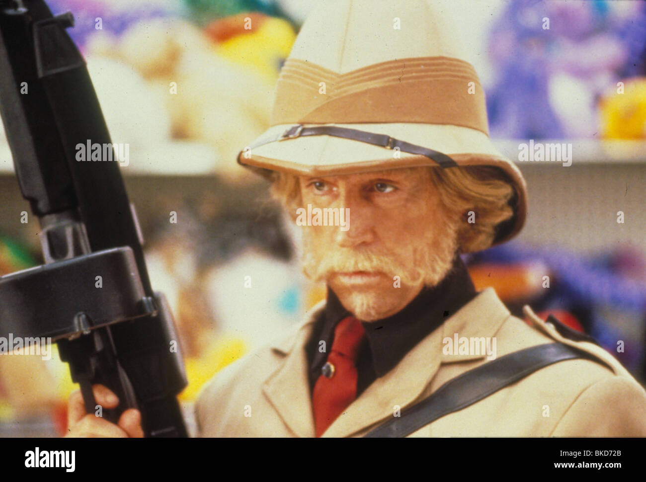 Jumanji Robin Williams Guy With Gun