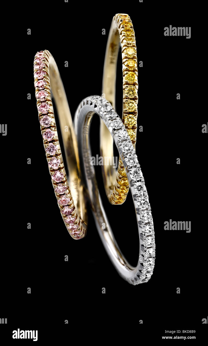 Gold jewelry and diamonds hi-res stock photography and images - Alamy