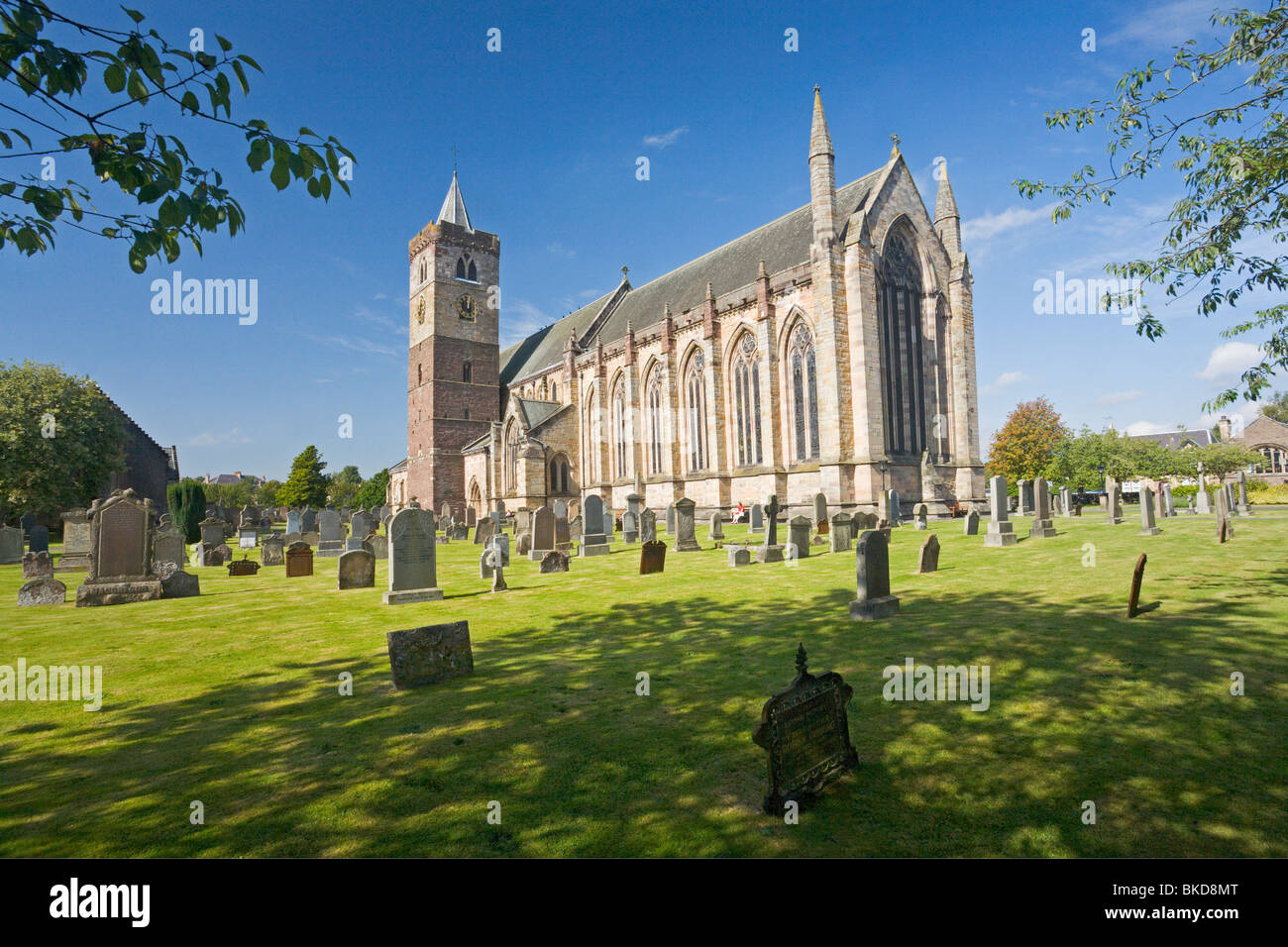 Dunblane cathedral hi-res stock photography and images - Alamy