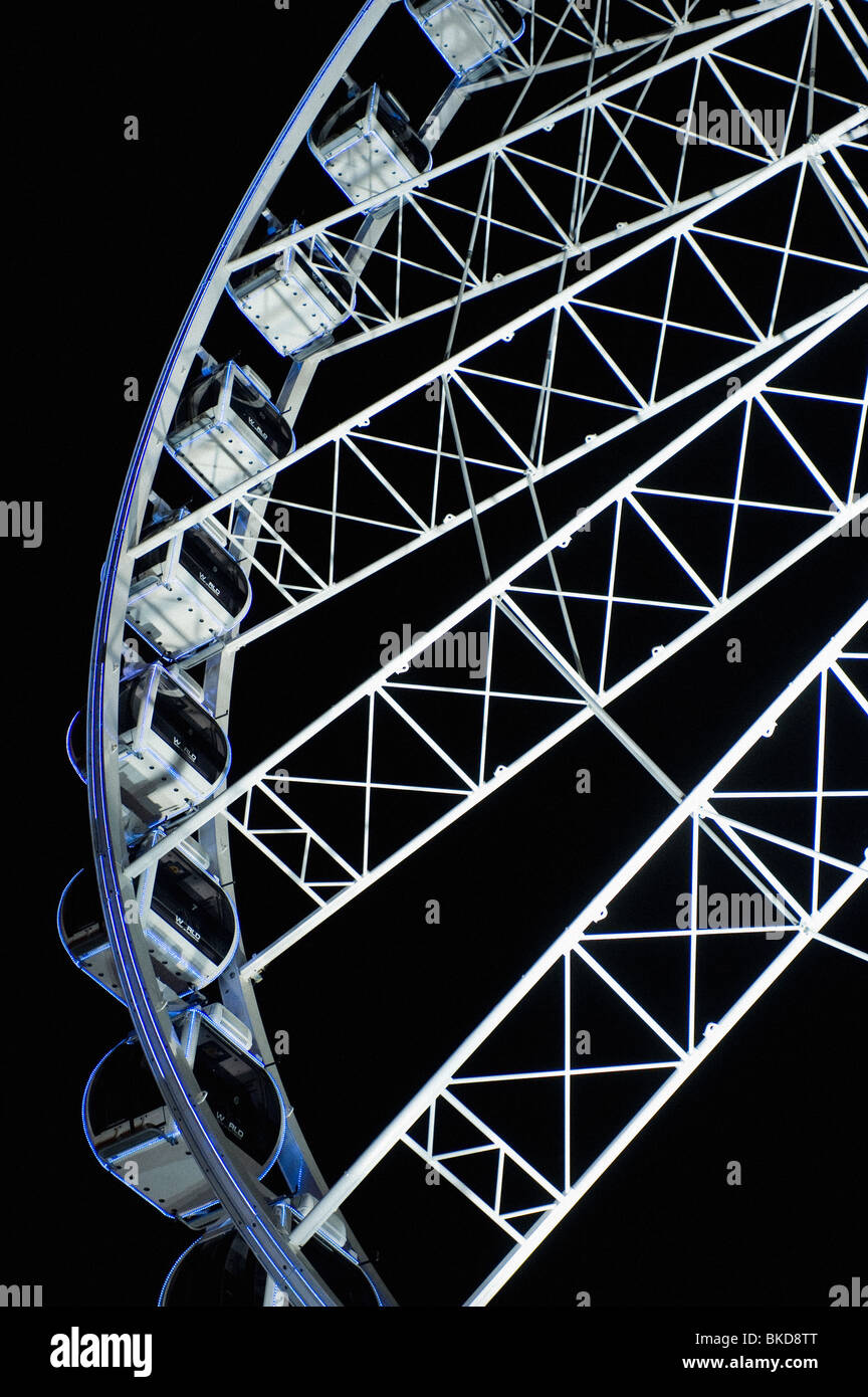 Section of giant observation wheel and flight pods at night Stock Photo ...