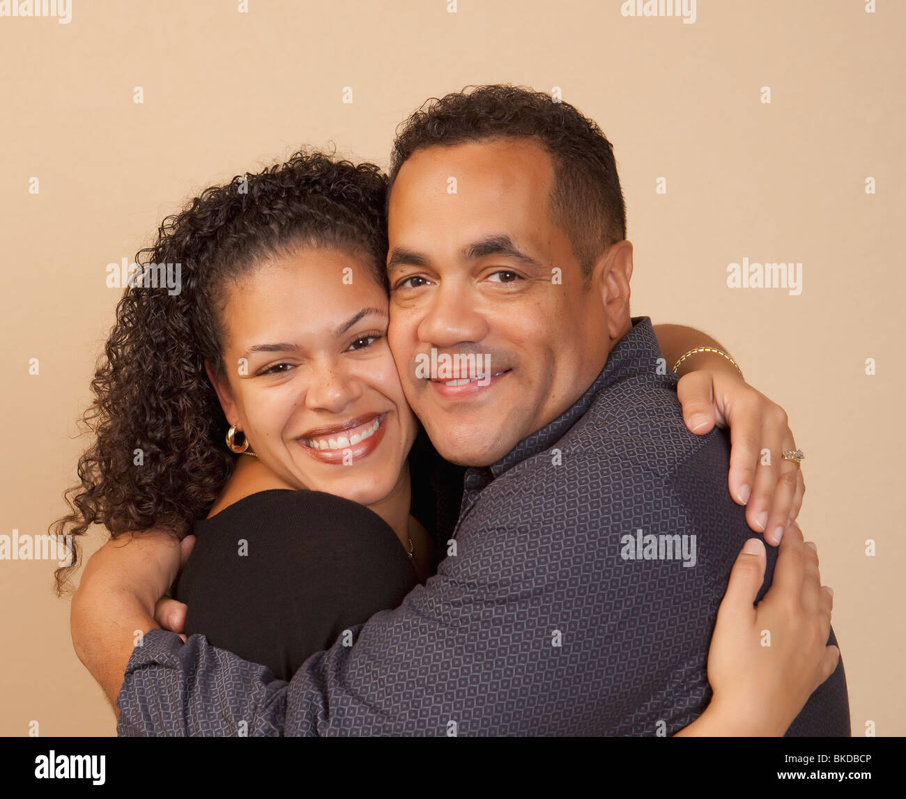 Couple 40 50 love hi-res stock photography and images - Alamy