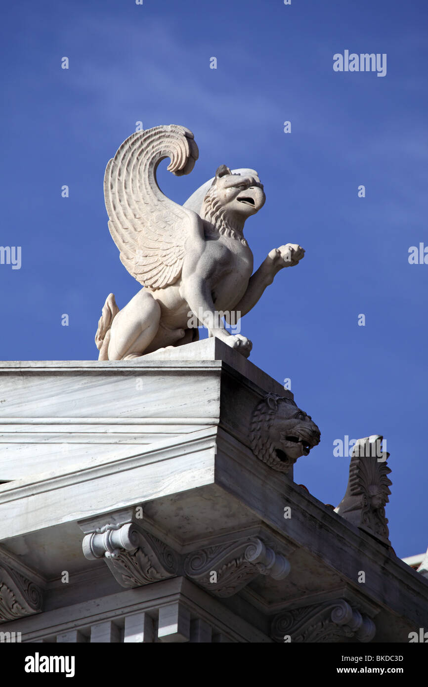 Roof statue sculpture hi-res stock photography and images - Alamy