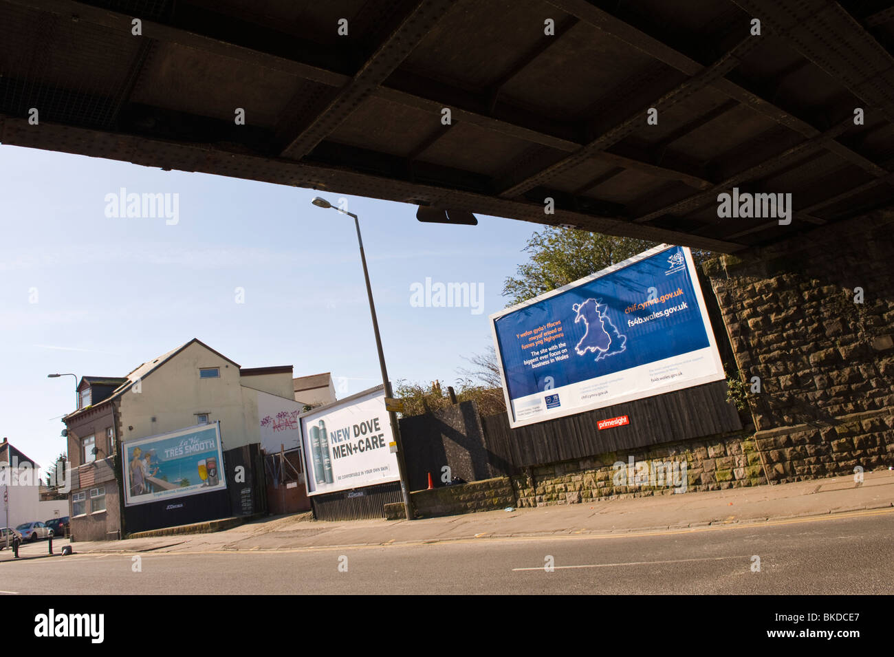 Urban billboards hi-res stock photography and images - Alamy