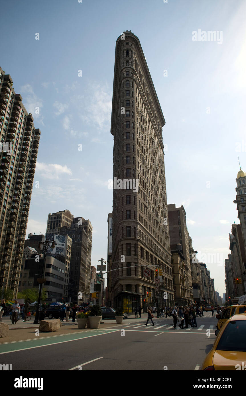 The Flatiron Building in the Flatiron District of New York on Sunday ...