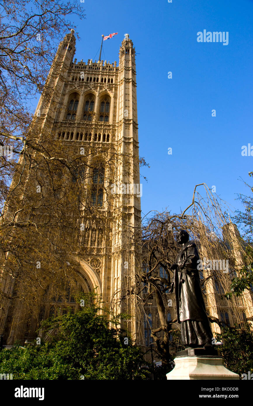 Emmeline Pankhurst Statue, Parliament, London Stock Photo - Alamy
