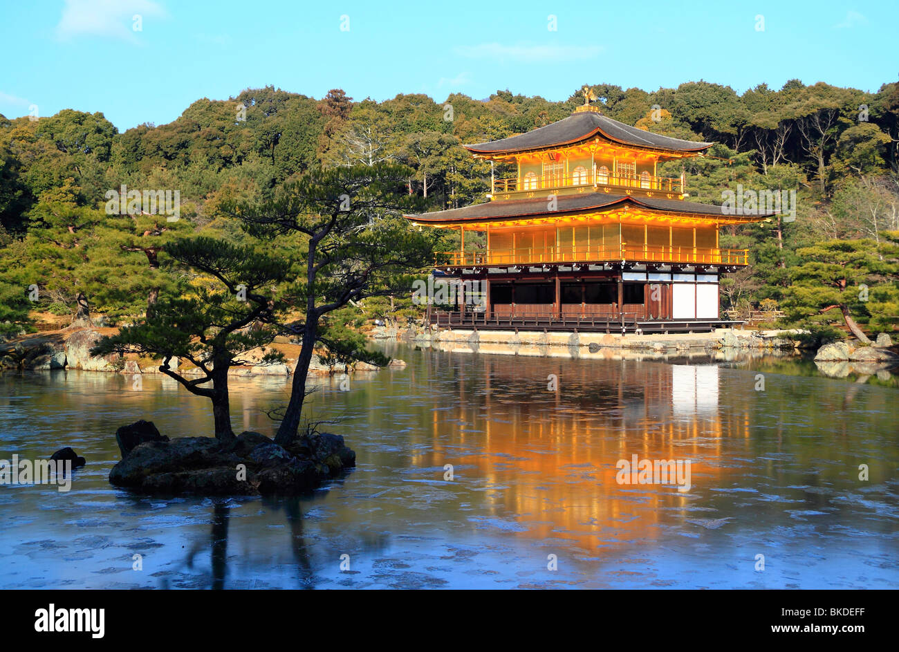 Golden pavilion of the Kinkakuji Temple in Kyoto, with its reflection ...