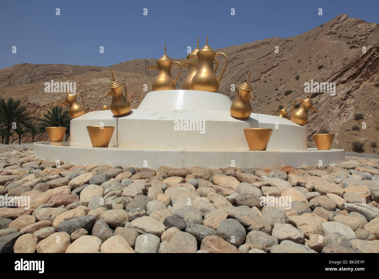 Oman sultanate muscat roundabout hi-res stock photography and images ...