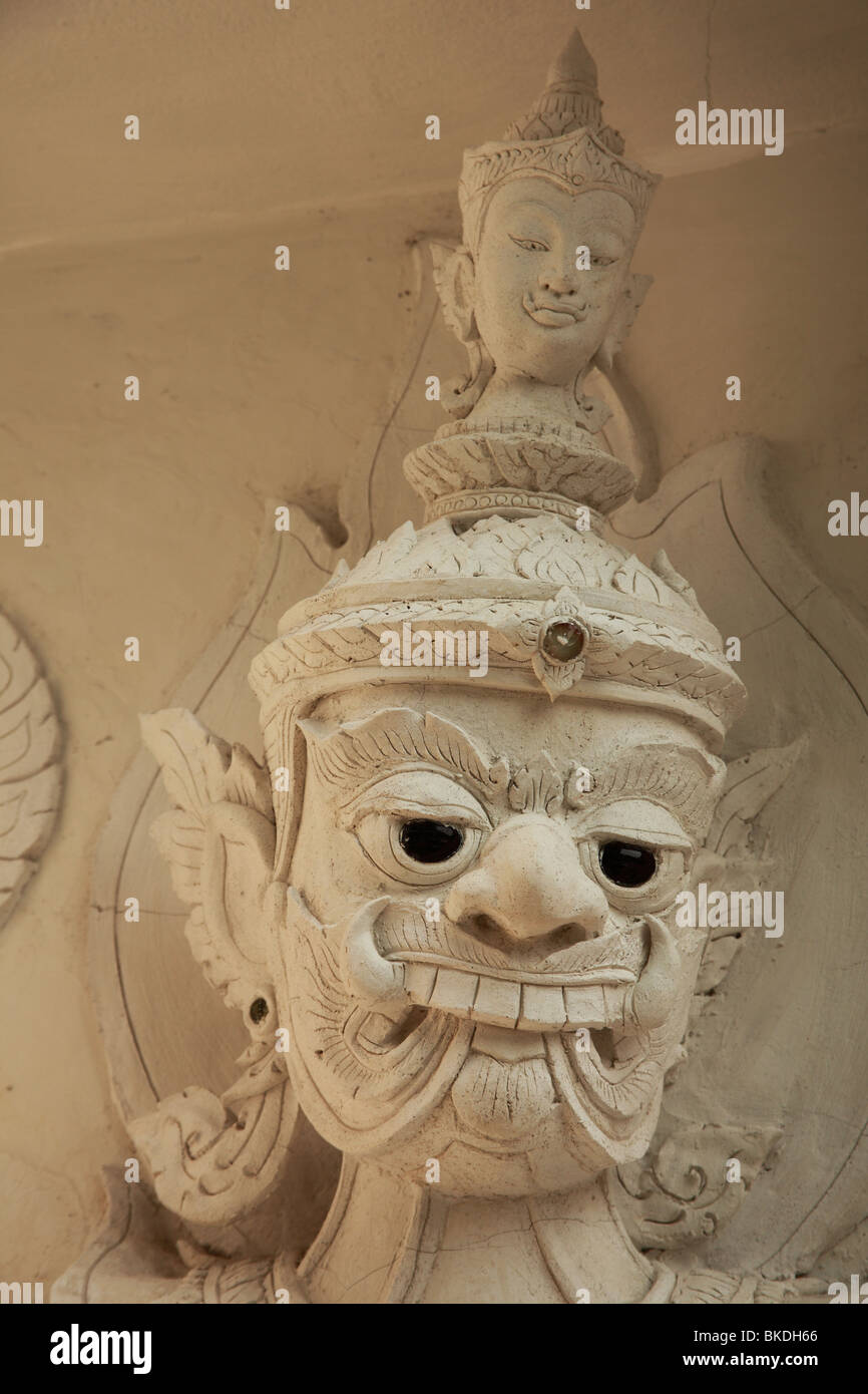 Yakshi sculpture hi-res stock photography and images - Alamy
