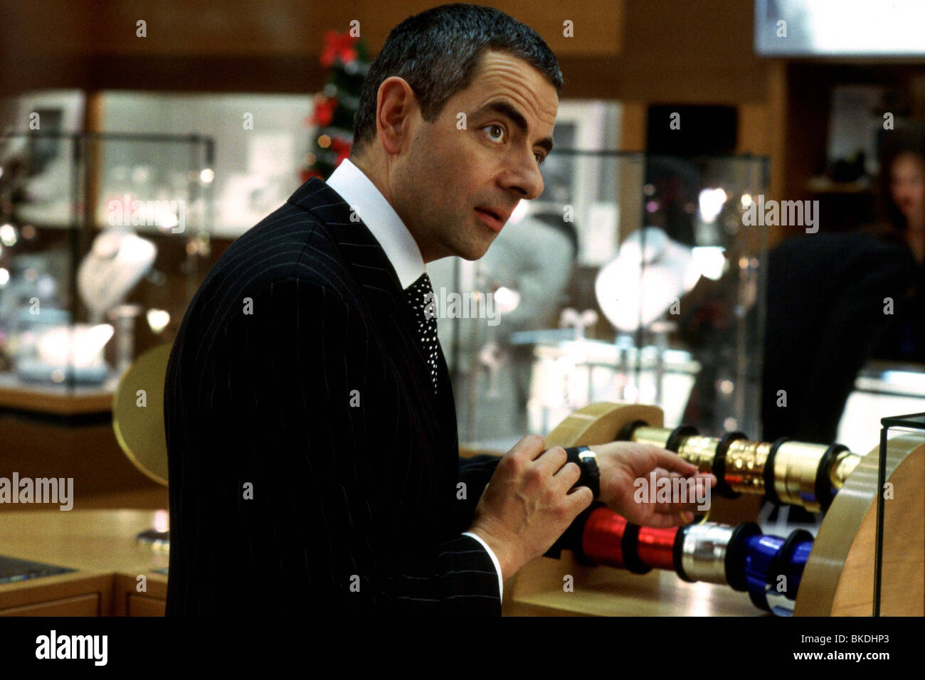 LOVE ACTUALLY (2003) ROWAN ATKINSON LACT 001-2333 Stock Photo - Alamy