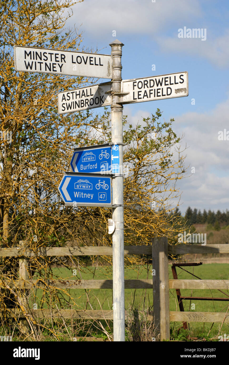 Cycle routes hi-res stock photography and images - Alamy