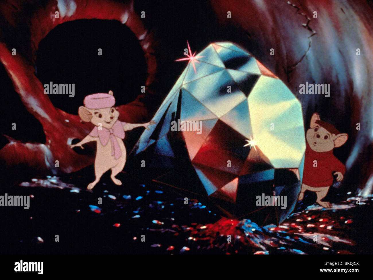 The rescuers 1977 hi-res stock photography and images - Alamy