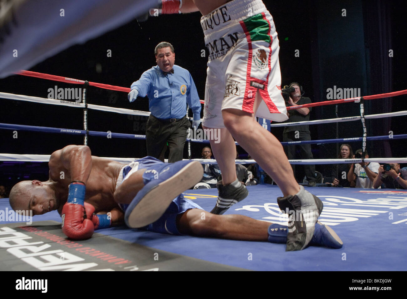 Julius Fogle going down after punch from Enrique Ornelas Stock Photo ...