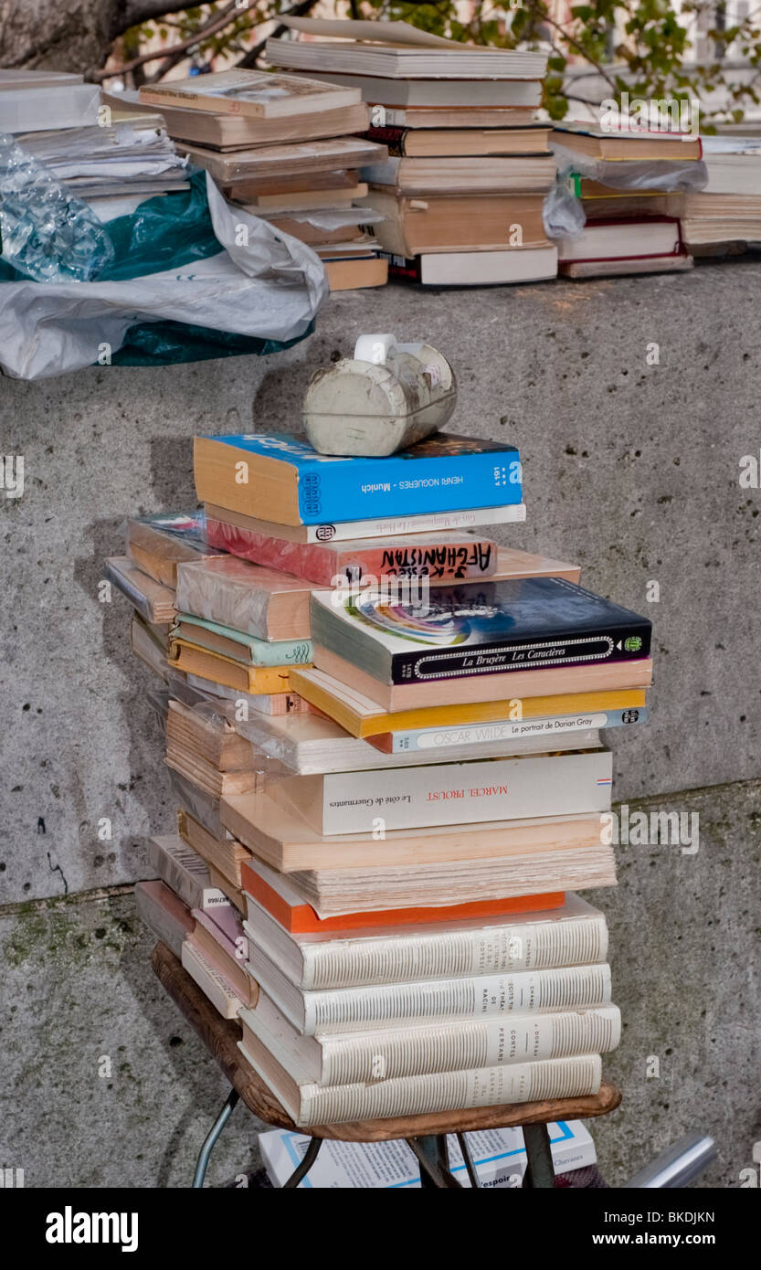 Book Displays High Resolution Stock Photography and Images - Alamy
