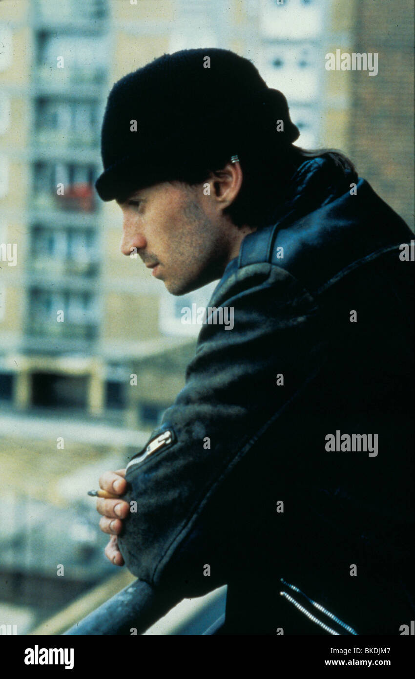 RIFF RAFF -1990 ROBERT CARLYLE Stock Photo - Alamy