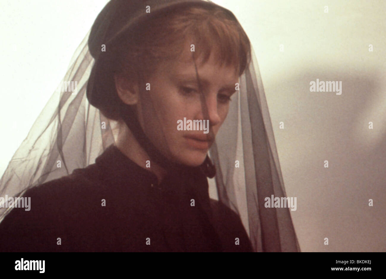 Julia roberts mary reilly hi-res stock photography and images - Alamy