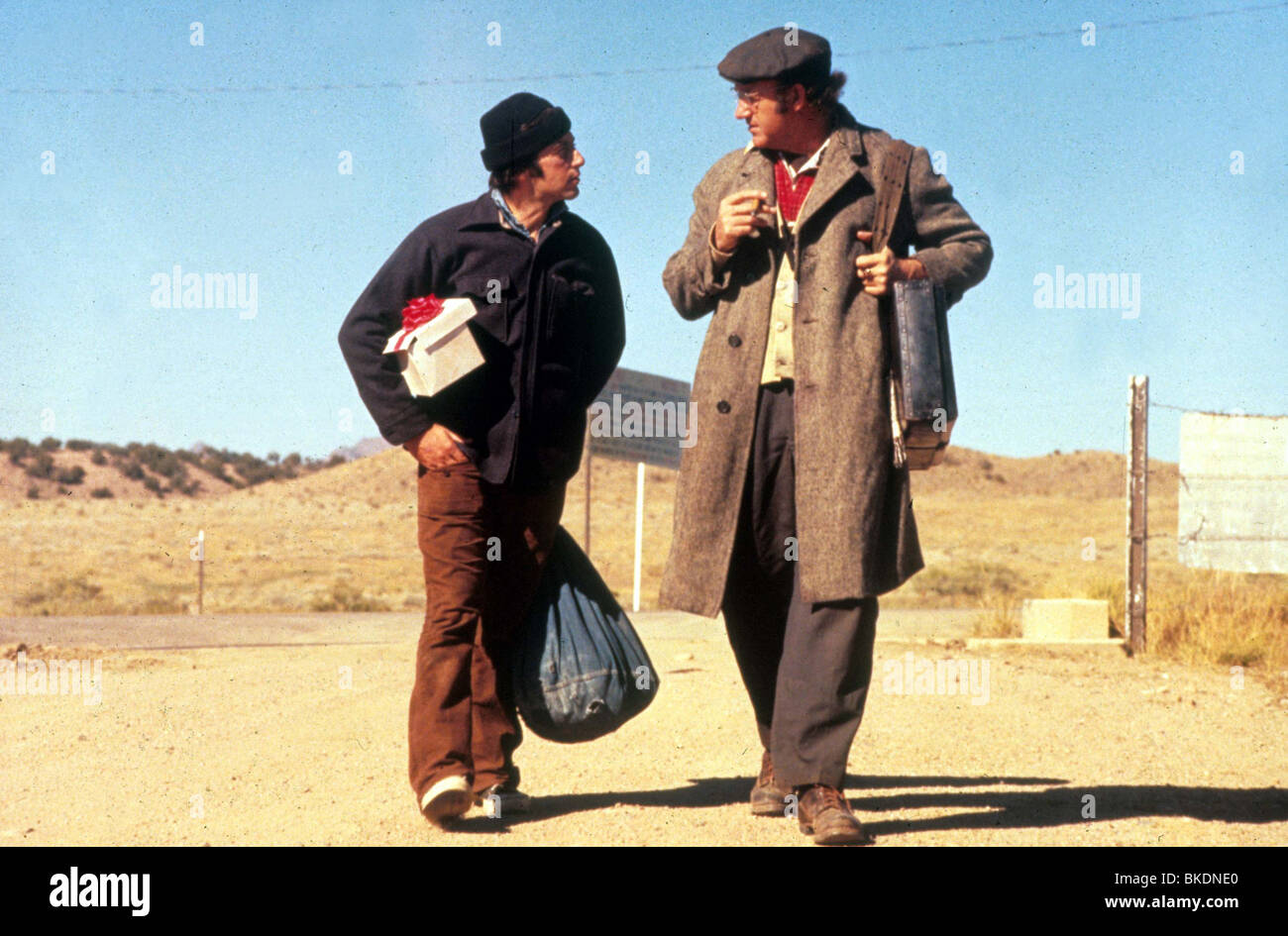 SCARECROW (1973) AL PACINO, GENE HACKMAN SROW 001 Stock Photo - Alamy
