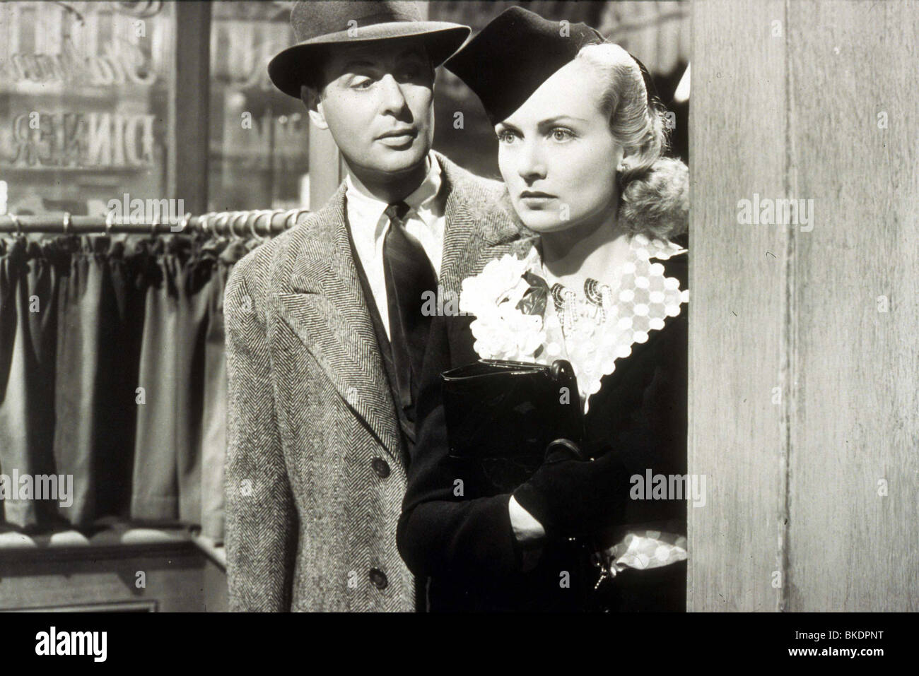 MR AND MRS SMITH (1941) ROBERT MONTGOMERY, CAROLE LOMBARD MMS 009 Stock Photo - Alamy