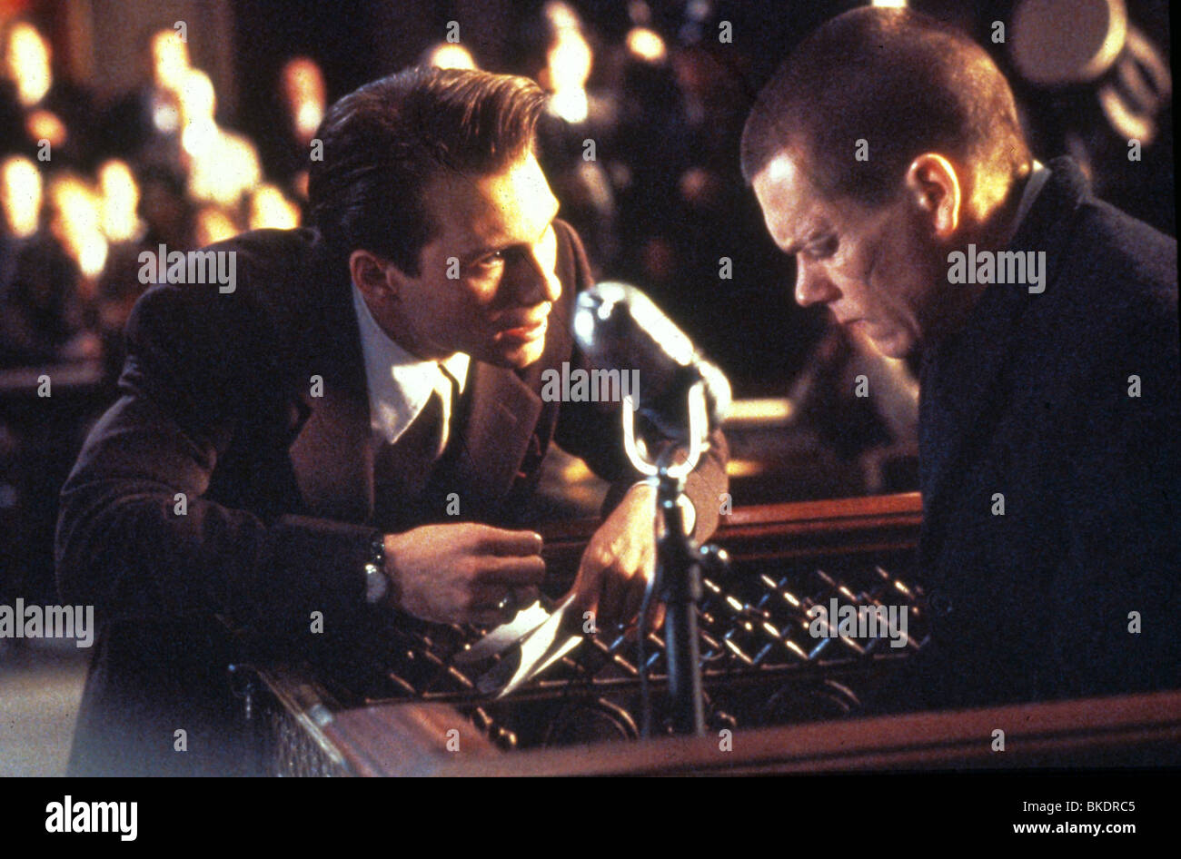 MURDER IN THE FIRST (1995) CHRISTIAN SLATER, KEVIN BACON MITF 080 Stock ...