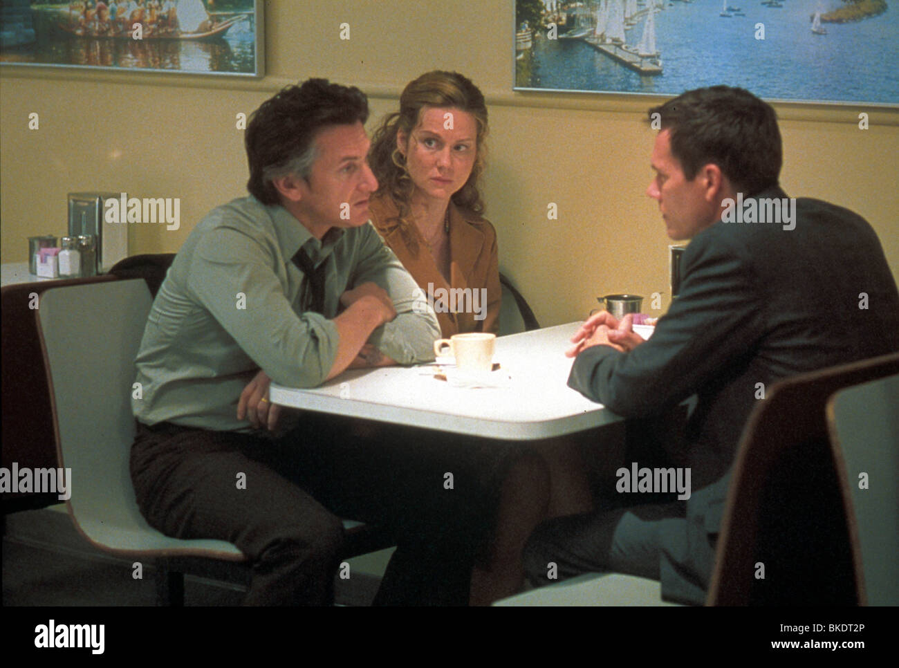 MYSTIC RIVER (2003) SEAN PENN, LAURA LINNEY, KEVIN BACON MYRV 002 Stock ...